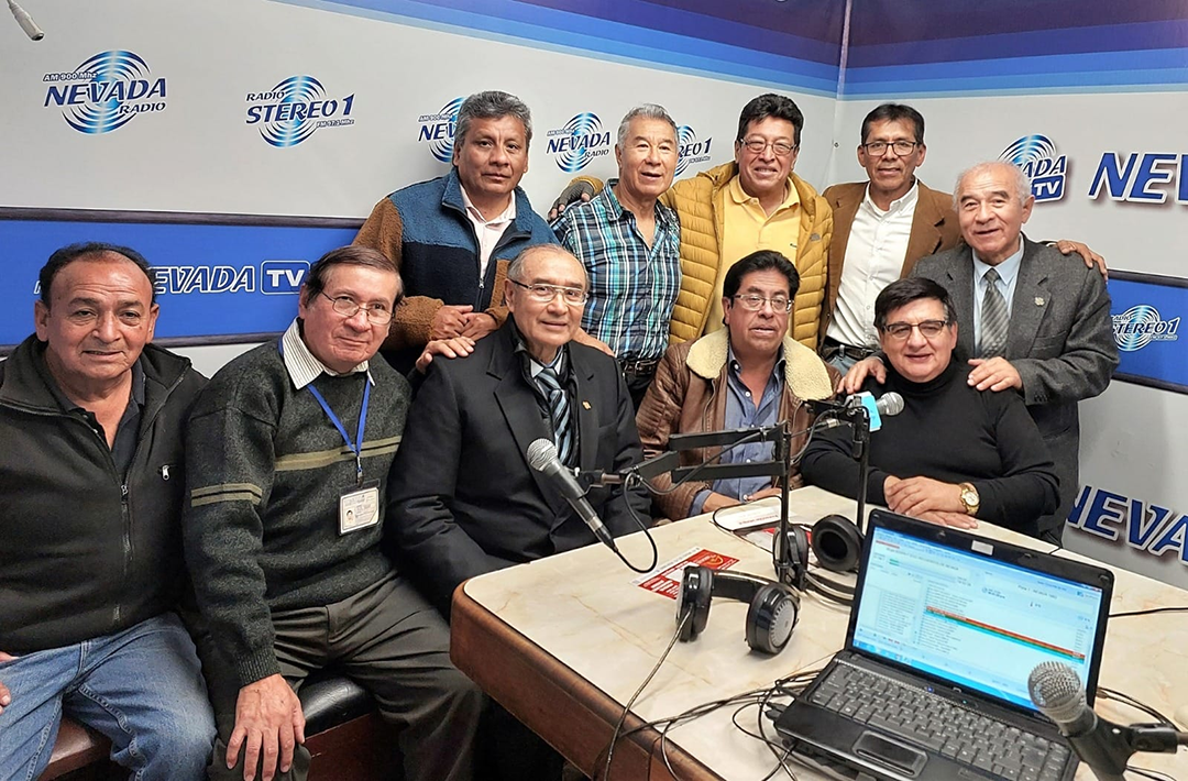 Radio Nevada Stereo 1: 43 años de voces memorables en la radiodifusión arequipeña - Colegio de ...
